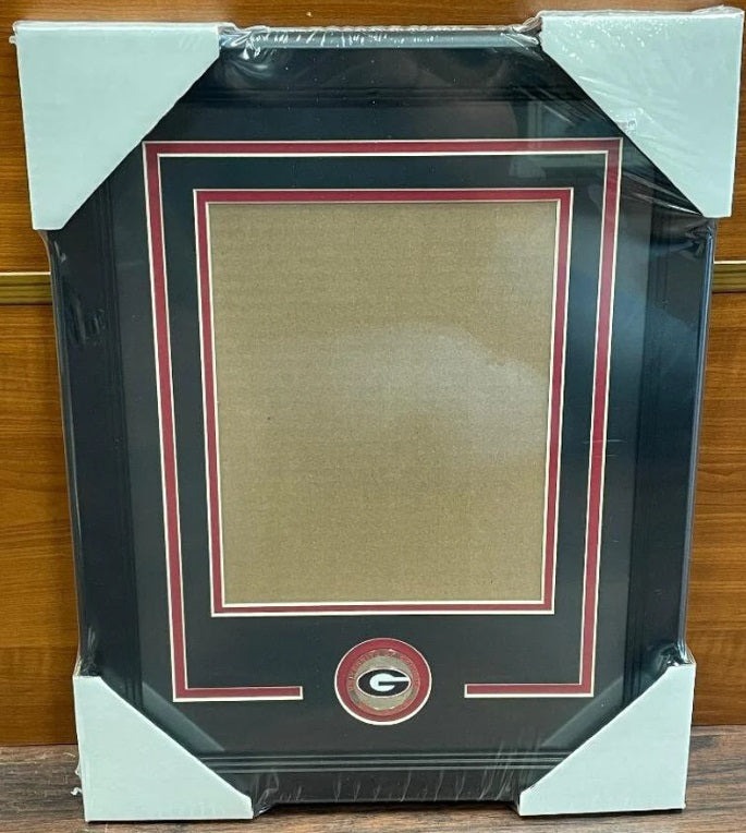Georgia Bulldogs Vertical 8x10 Photo Frame – Great Moments Sports Cards