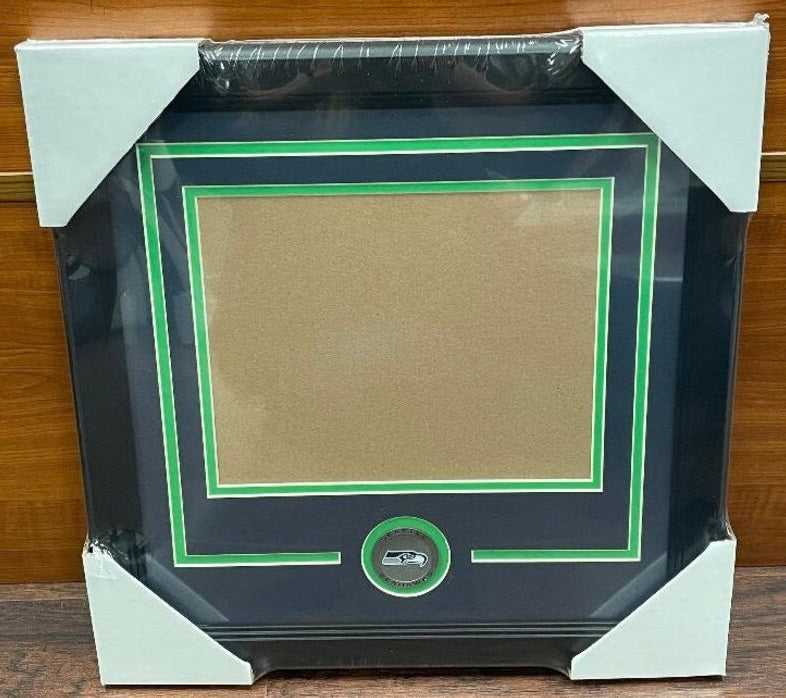 Seattle Seahawks Horizontal 16x20 Photo Frame – Great Moments Sports Cards